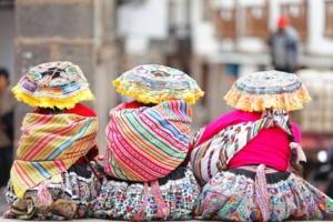 Traje Típico de Perú: Colores, Historia y Significado - Viajar a Perú