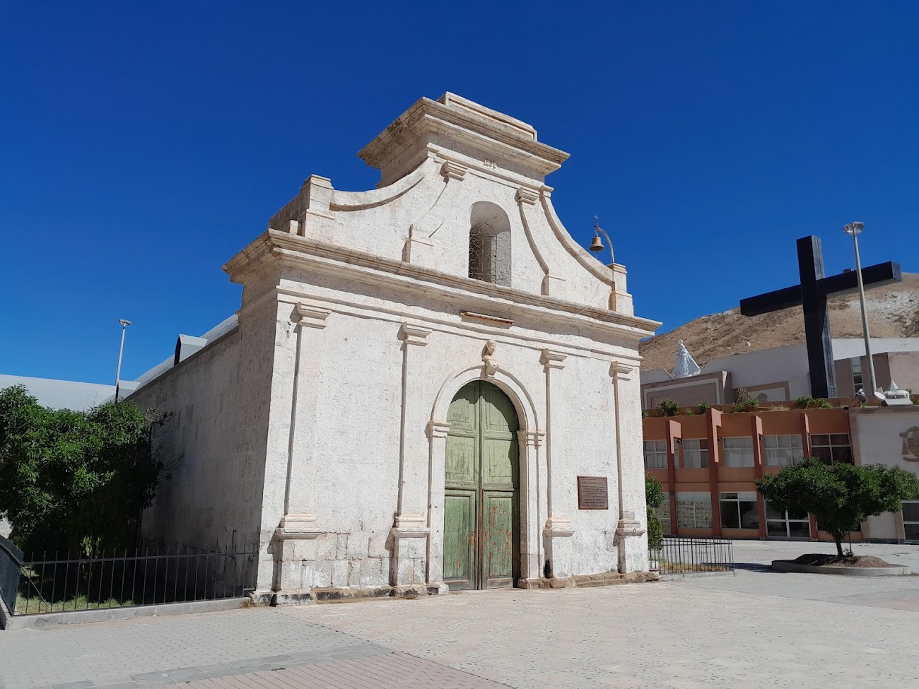 🌄 Santuario de la Virgen de Chapi: Un Destino de Fe y Tradición en el ...
