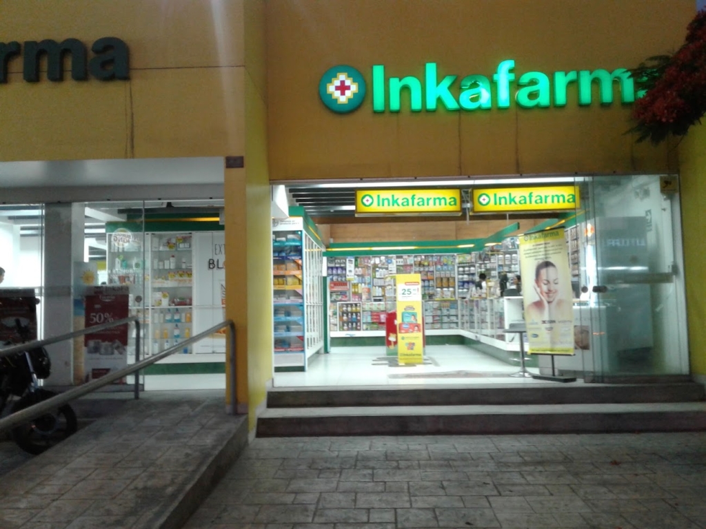 InkaFarma - Av. Caminos Del Inca 483 - Viajar a Perú
