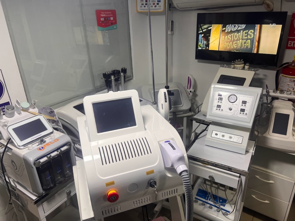 Lolo Diaz Spa - Calle 2 De Mayo 524 - Viajar a Perú