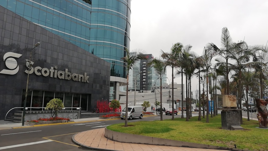 Banco Scotiabank - Torre Scotiabank - Viajar a Perú