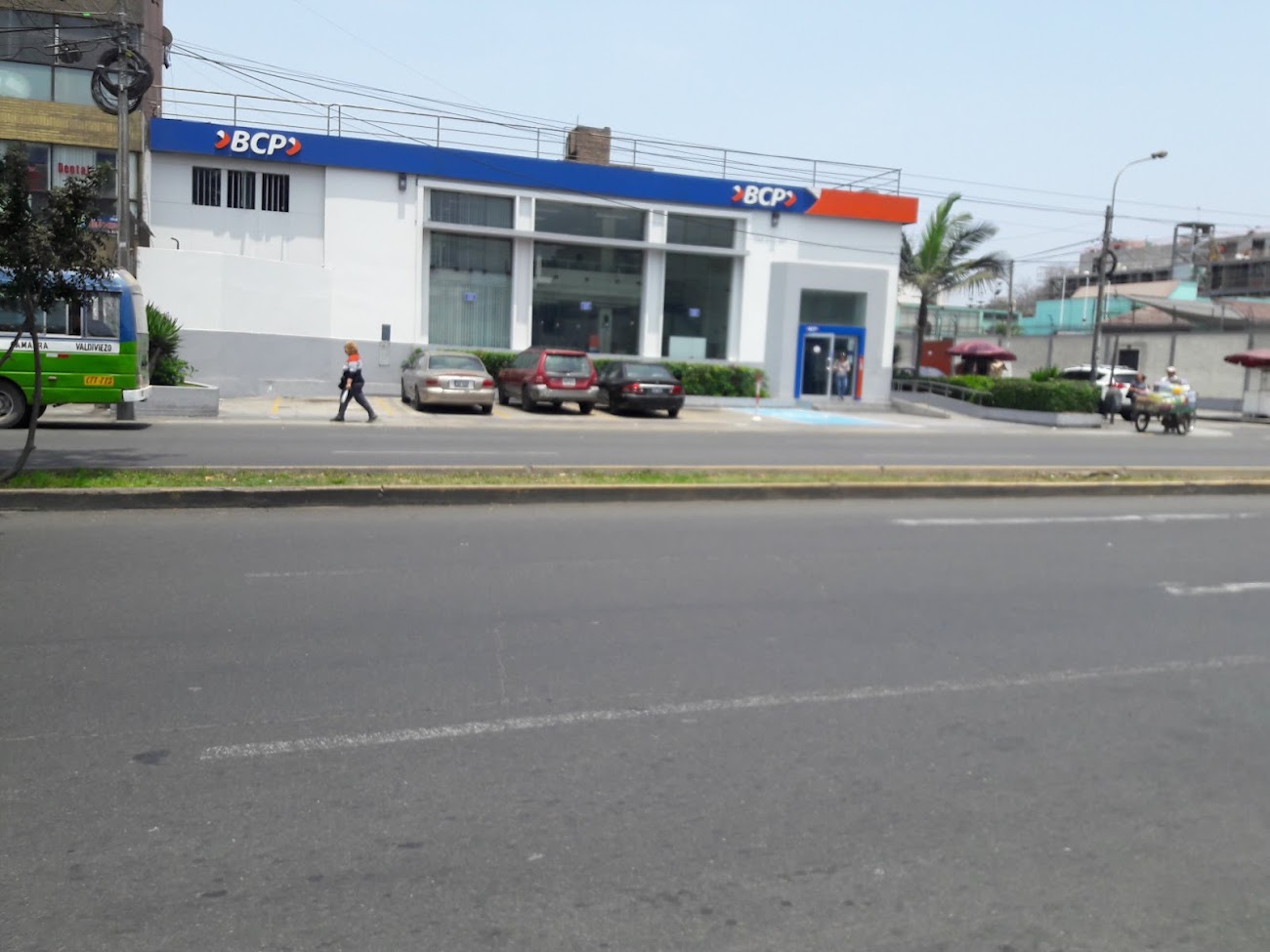BCP Bolivar - Av. Simón Bolívar 800 - Viajar a Perú
